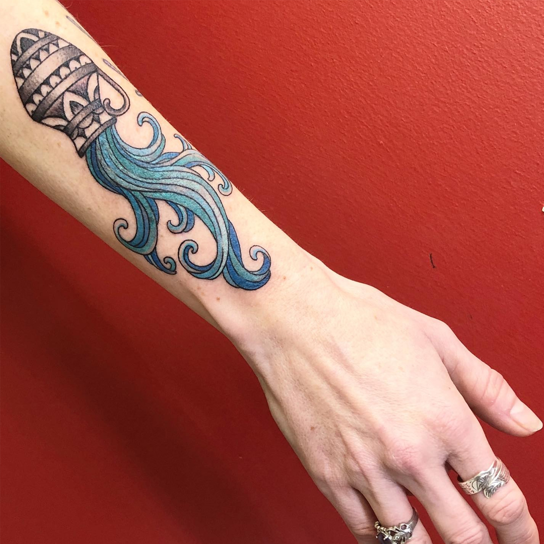 Six Gill Custom Tattoo – Sechelt